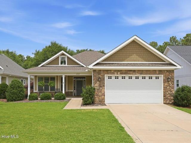 135 Heath Ct, West End, NC 27376
