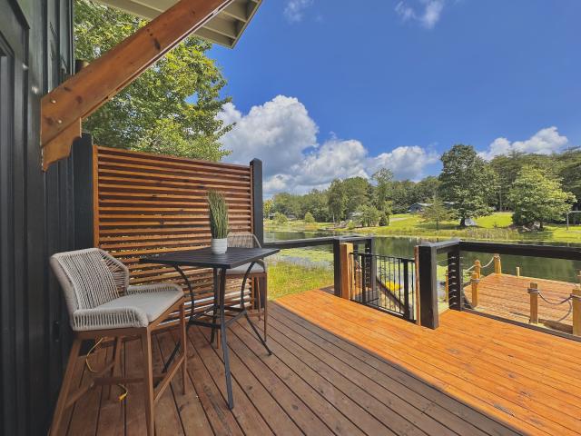 135 Hemlock Cv