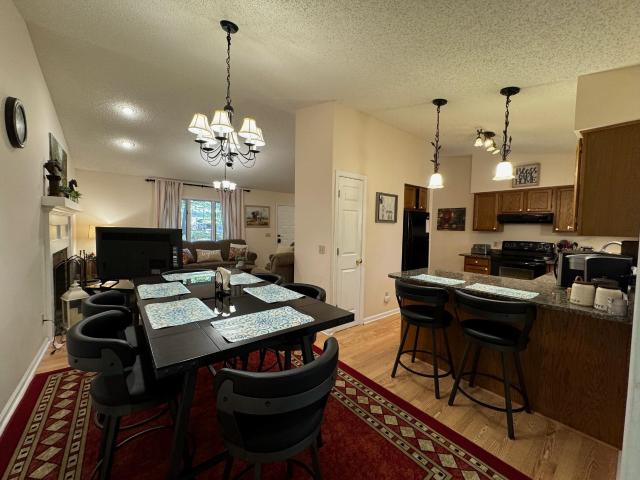 135 inglewood ct