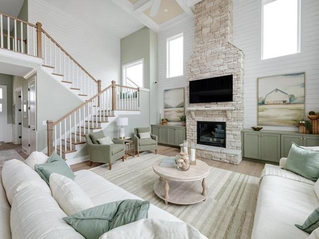 135 Jones Ln, Hendersonville, TN 37075
