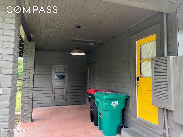 135 Oak Crest Dr, Lafayette, LA