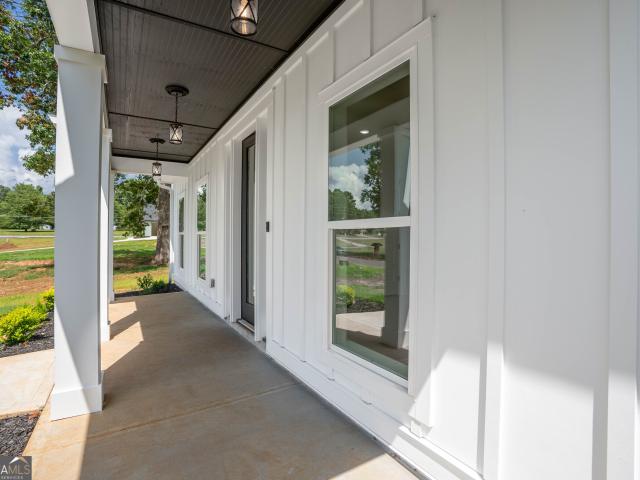 135 Oak Terrace Drive