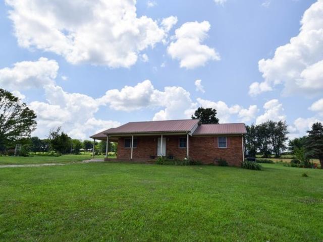 135 Old Highway 52W, Portland, TN 37148