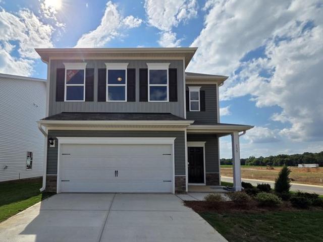 135 Oyster Tabby Dr, Lillington, NC 27546