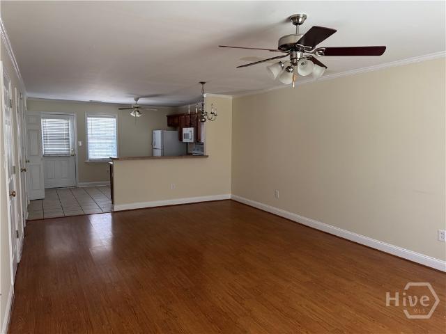 135 Logmont Trace