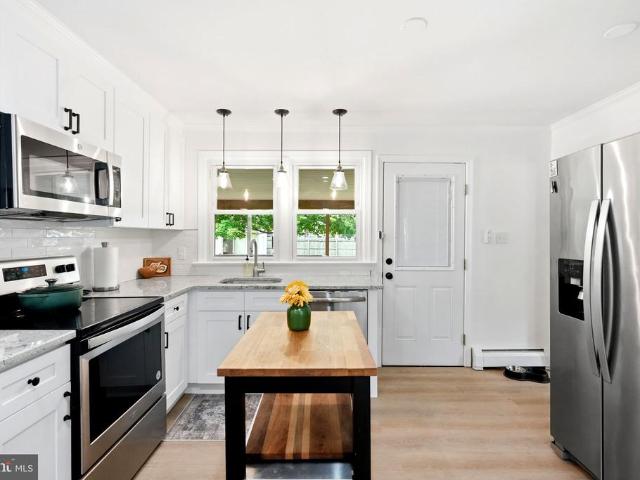 135 Longshore Avenue