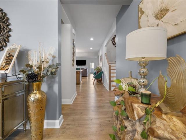 135 Laced Maple Court