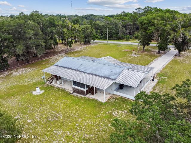 135 Lake Como Dr, Pomona Park, FL 32181 | MLS #2111 | Compass