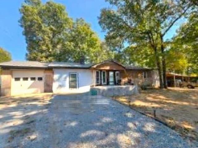135 Levisy Flat Cem Rd, Mountain View, AR 72560