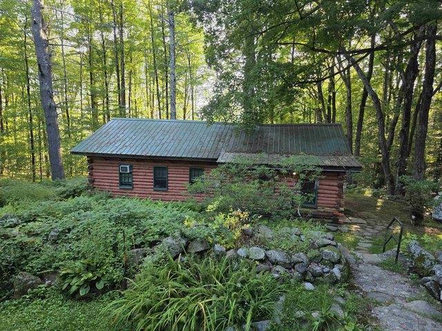 135 Little Hill Rd, Webster, NH 03303