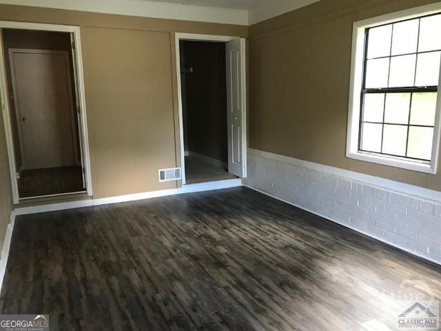 135 Lillian Drive