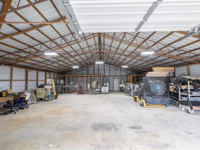 135 Lime Rock Rd