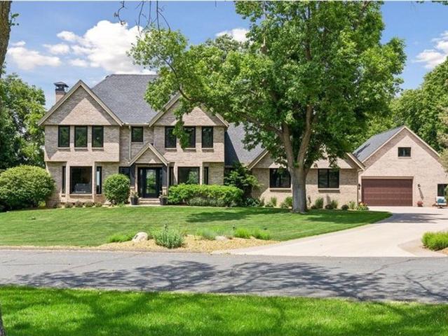 135 Luce Line Rdg, Orono, MN 55359