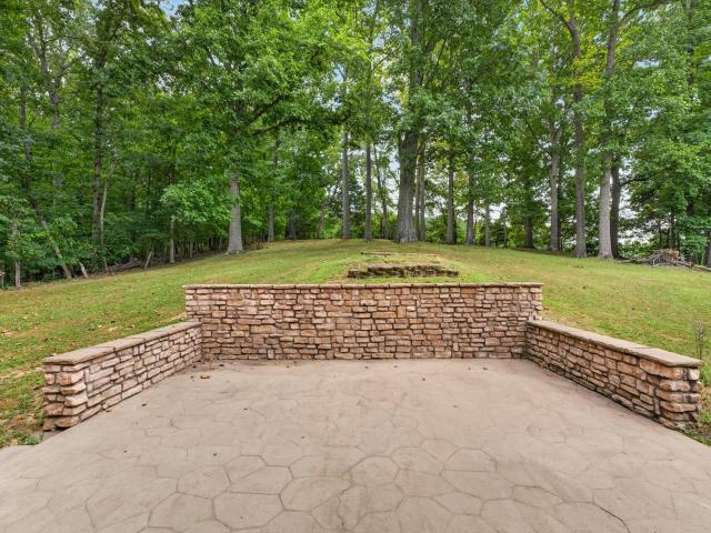 135 Lynx Dr