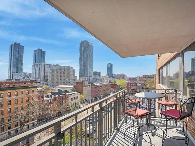 135 Montgomery St Apt 8E, Jersey City, NJ 07302