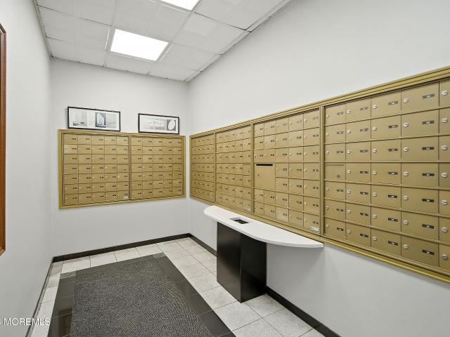 135 Montgomery Street Unit 21A
