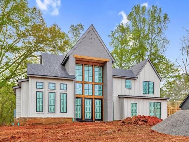 135 Mayfield Cir, Alpharetta, GA 30009