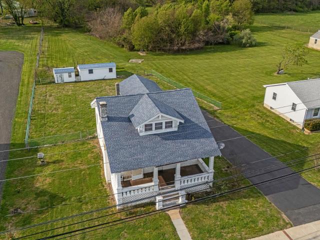 135 Main St, Townsend, DE 19734 | MLS #DENC2100 | Compass