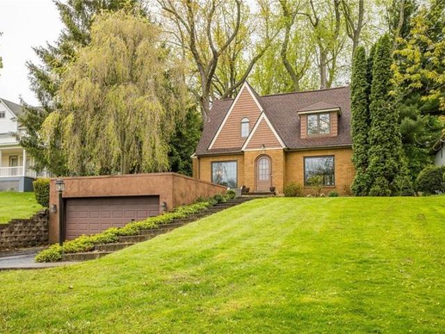 135 Maplewood Ave, Spencerport, NY 14559