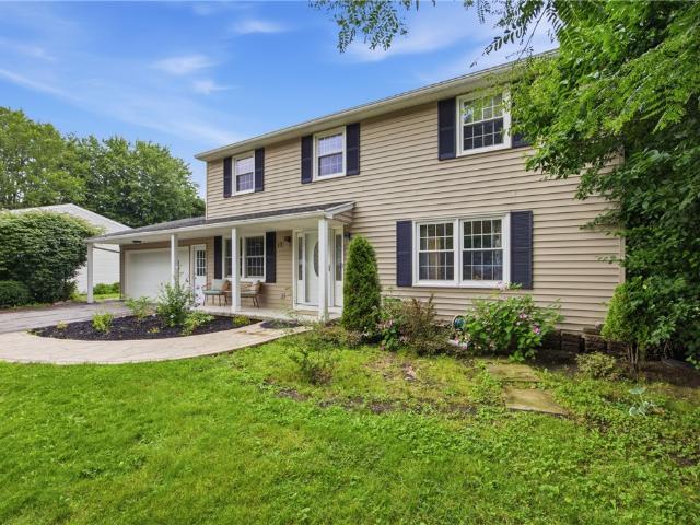135 Maple Hill Farm Road