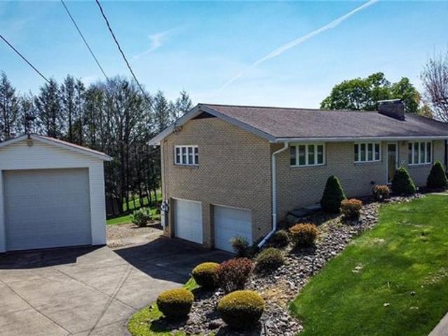 135 Mar Vel Dr, Butler, PA 16001