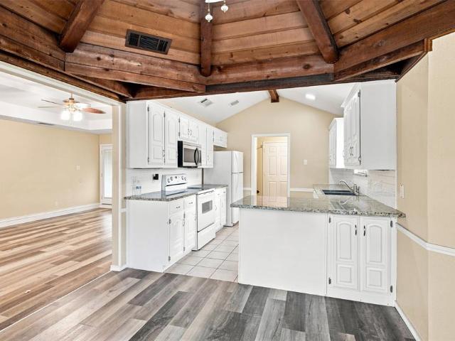 135 Meadow Ridge Drive