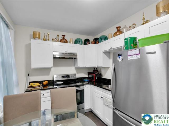 135 N 8th Street