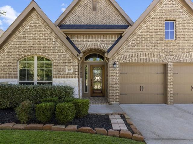 135 N Greatwood Glen Pl, Montgomery, TX 77316