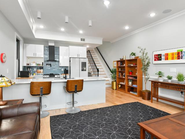 135 Nelson Ave # 2