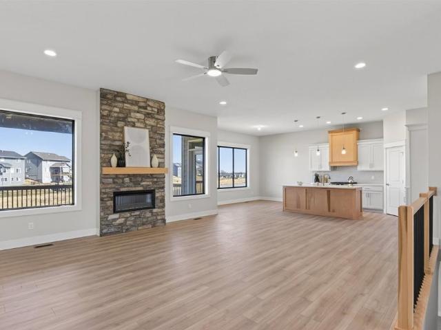 135 NW Alderleaf Drive