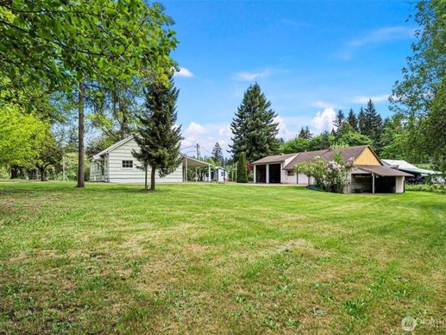 135 NW Walker Rd, Poulsbo, WA 98370