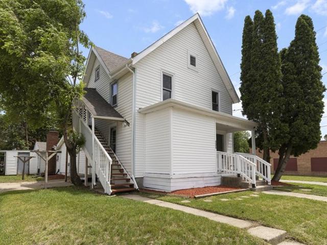 135 S 8th St, South Beloit, IL 61080