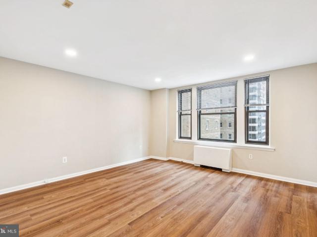 135 S 19th St, Unit 1205, Philadelphia, PA 19103 | Compass