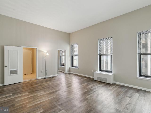 135 S 19th St, Unit 1402, Philadelphia, PA 19103 | MLS #PAPH2567 | Compass