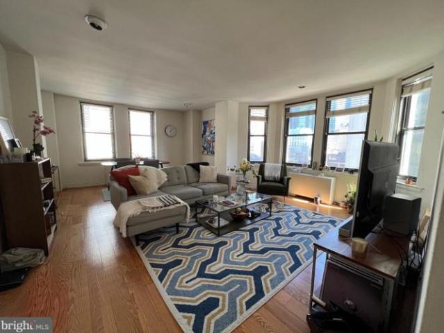135 S 19th St #803 Philadelphia, PA 19103