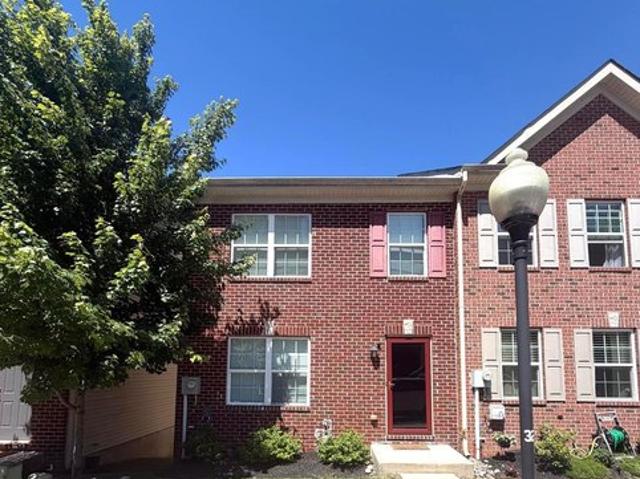 135 S Charlotte St, Pottstown, PA 19464