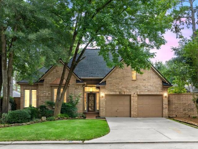 135 S Copperknoll Cir, The Woodlands, TX 77381