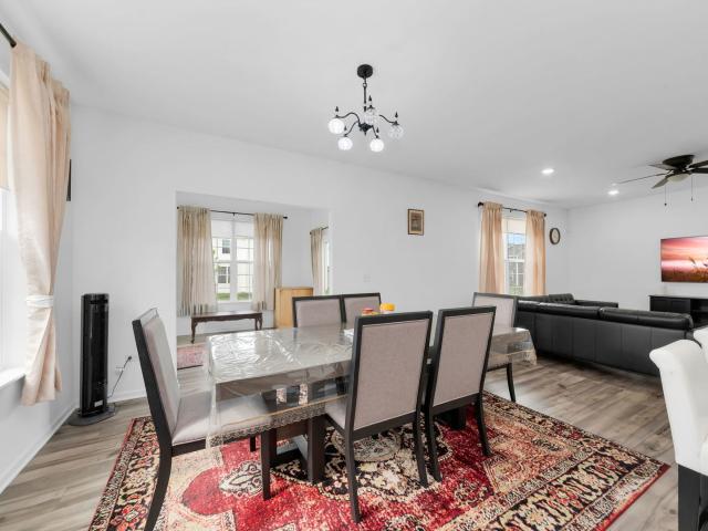 135 S Devoe Drive