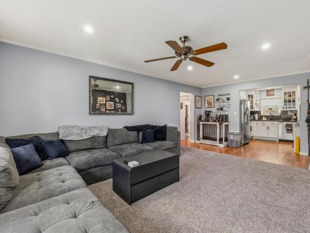 135 S Highland Avenue 5D6