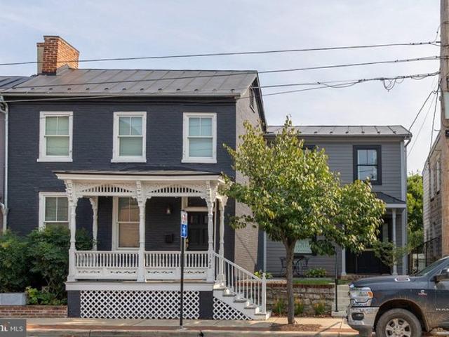 135 S Kent St Apt 202, Winchester, VA 22601