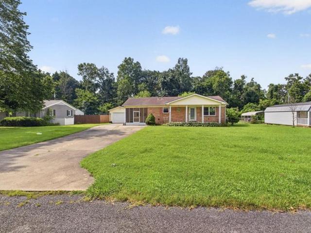 135 Southern Hts, Mayfield, KY 42066