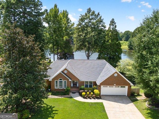 135 Southfield Dr, Newnan, GA 30265