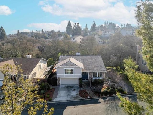 135 Saint Germain Ln, Pleasant Hill, CA 94523