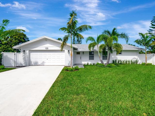 135 SE 28th Ct, Boynton Beach, FL 33435 | MLS #R11141