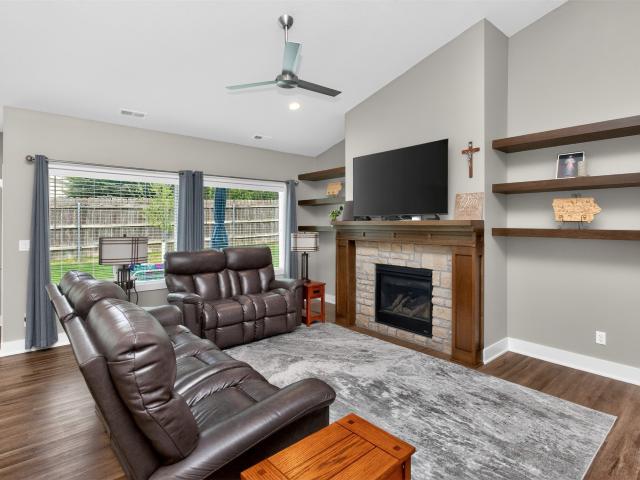 135 SE Silver Pointe Drive