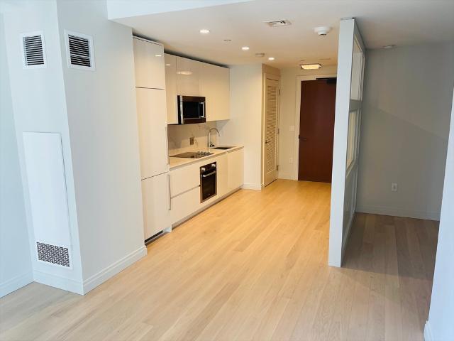 135 Seaport Blvd, Unit 910, Boston, MA 02210 | MLS #73500 | Compass