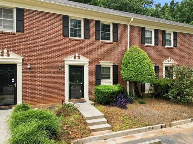 135 Sterling Ct, Alpharetta, GA 30004