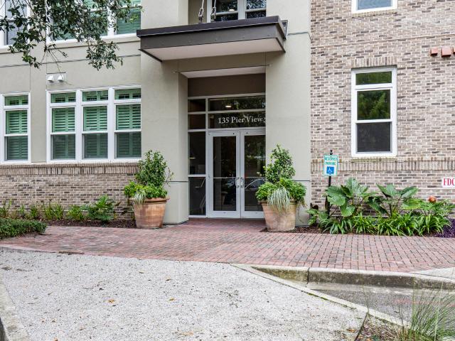 135 Pier View St, Unit 103, Charleston, SC 29492 | MLS #26003