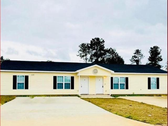 135 Ronald Pride Blvd, Fort Valley, GA 31030