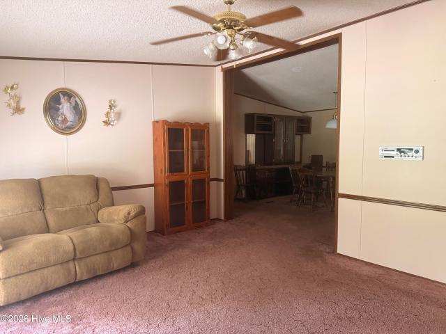 135 W Kerr Drive
